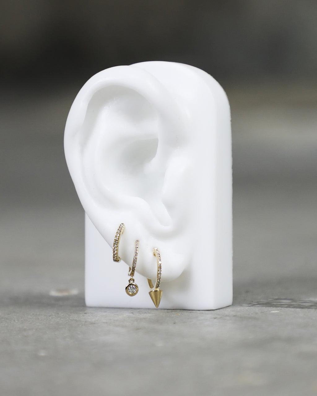 white diamond pip ring by claire kinder studio — ANOMIE